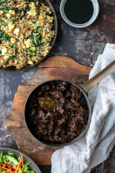 Daging smoor - Indonesisch stoofvlees - Mind Your Feed