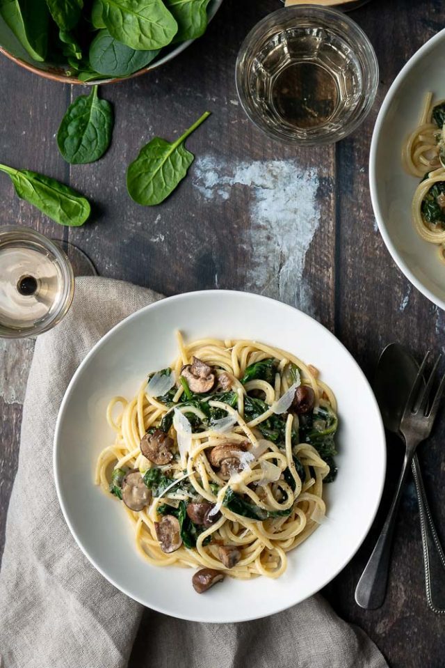 Pasta met champignons en spinazie - Mind Your Feed