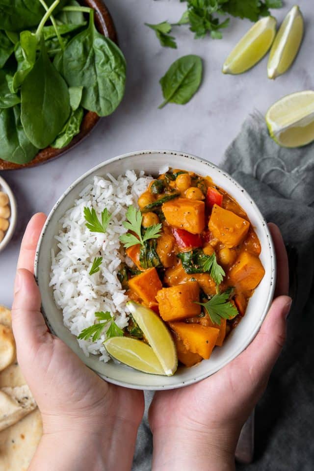 Pompoen curry met kikkererwten - Mind Your Feed