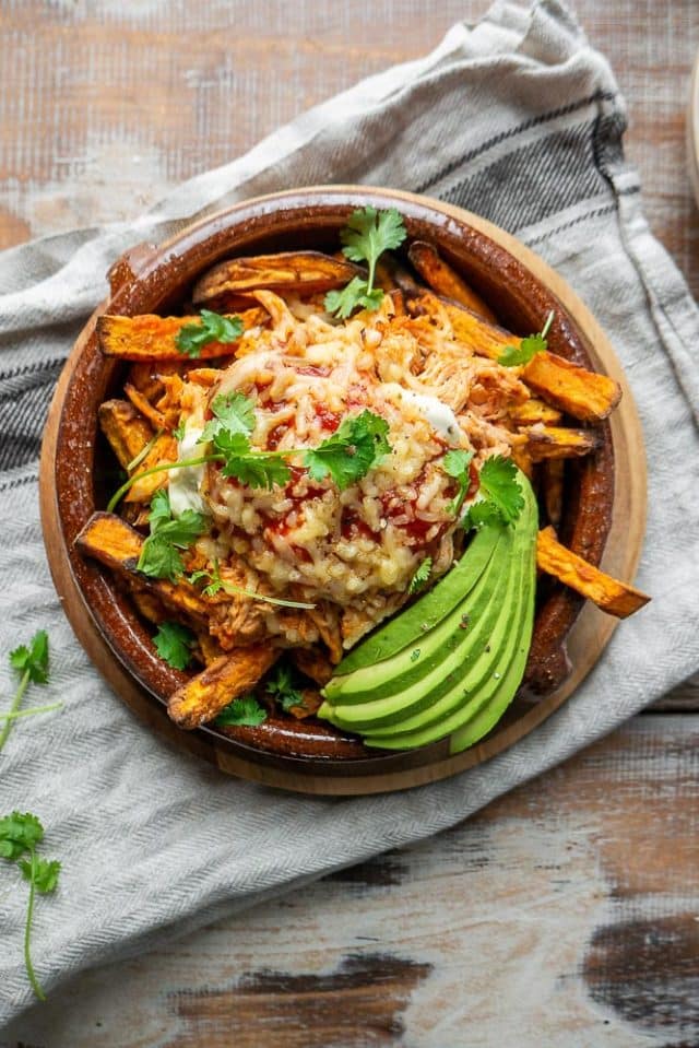 Loaded fries met BBQ pulled chicken - Mind Your Feed