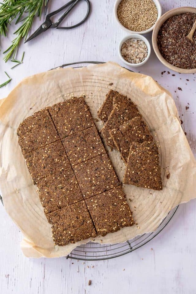 Lijnzaad crackers - Mind Your Feed